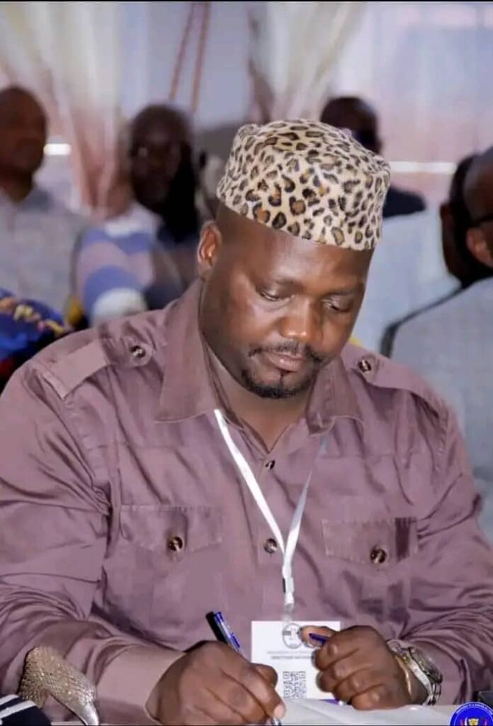 Ituri : sa majesté David Bamuhiga propulsé par ses pairs à l'assemblée ... Ituri : sa majesté David Bamuhiga propulsé par ses pairs à l'assemblée ...